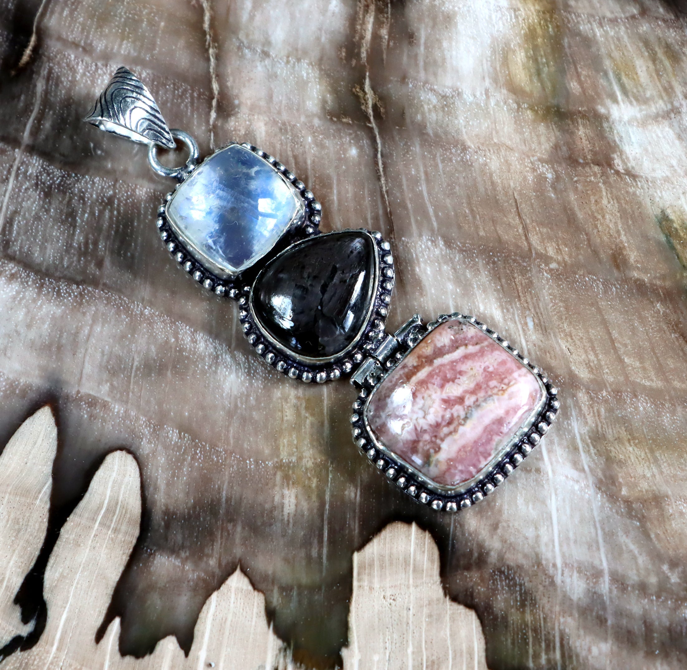 Měsíční kámen - Hyperstén - Rodochrosit | přívěšek amulet – Supreme Panthers